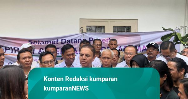Alumni UGM Deklarasi Dukungan Untuk Pasangan AMIN | kumparan.com Alumni UGM Deklarasi Dukungan Untuk Pasangan AMIN | kumparan.com